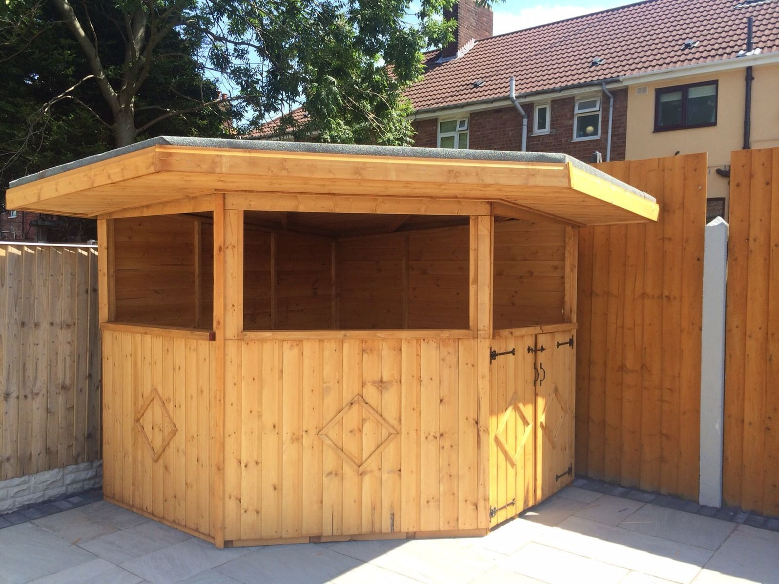 Corner Garden Bar | Timber Kings